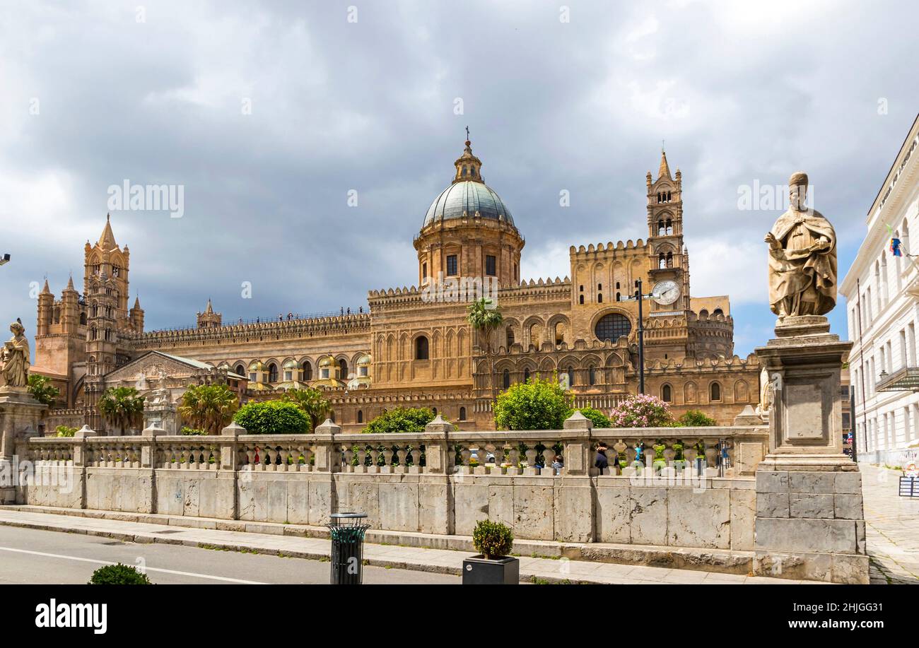 Facade view of Palermo Cathedral (Metropolitan Cathedral of the ...
