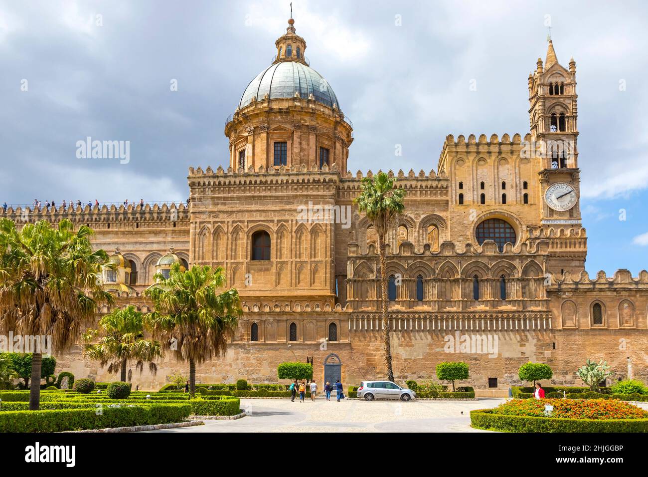 Facade view of Palermo Cathedral (Metropolitan Cathedral of the ...