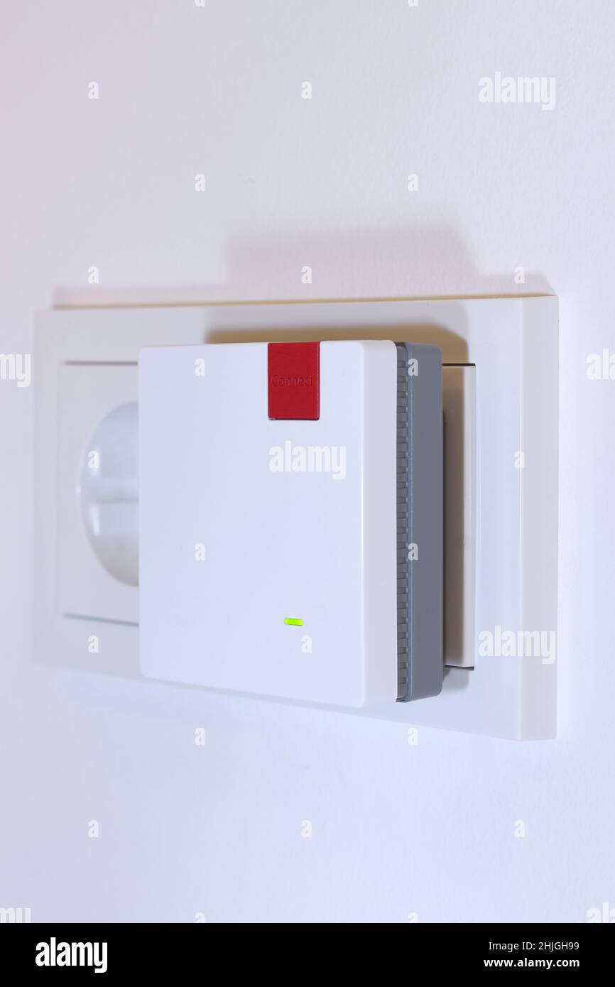 Broadband extender hi-res stock photography and images - Alamy