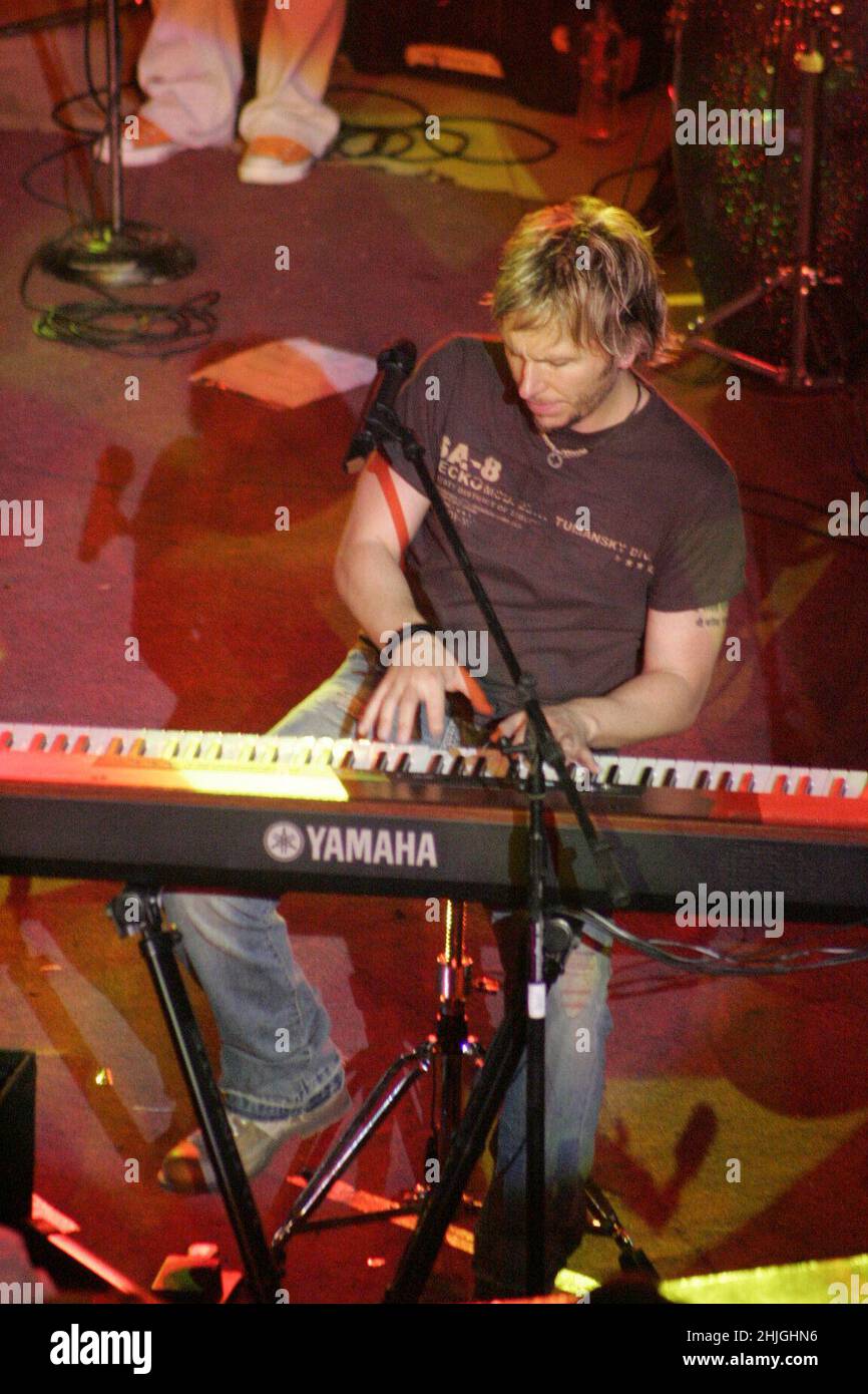 Sin Bandera in the Palenque of the expogan 2007. Sin Bandera en el ...