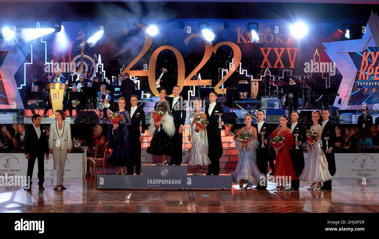 Awarding dancers in the European program at the 25th Latin American ...