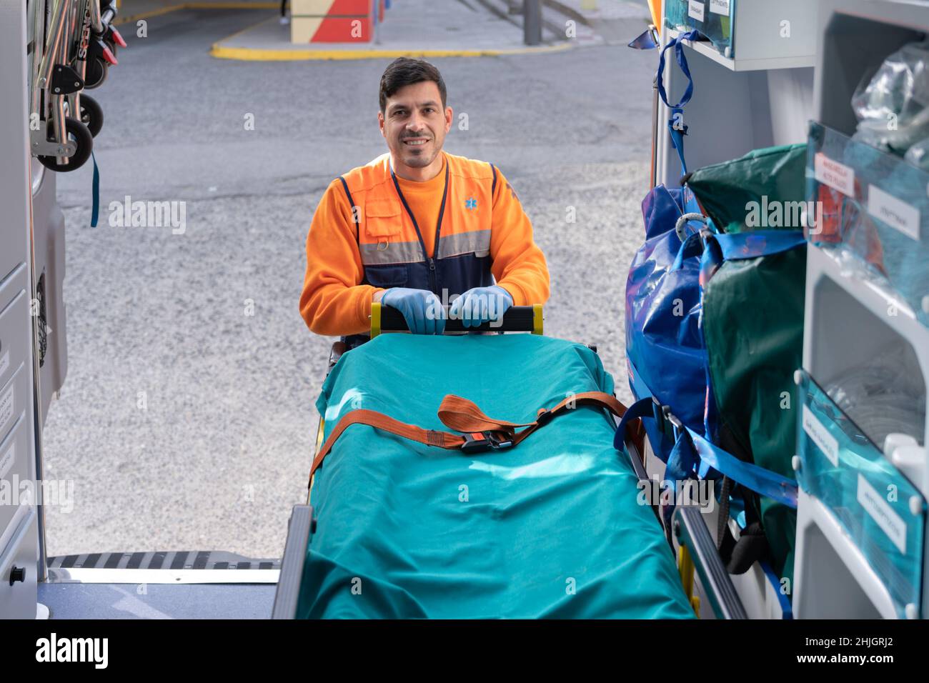Ems patient stretcher hi-res stock photography and images - Alamy