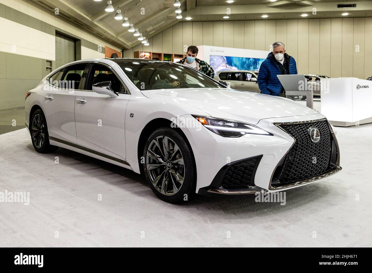 2022 lexus ls 500 hi-res stock photography and images - Alamy