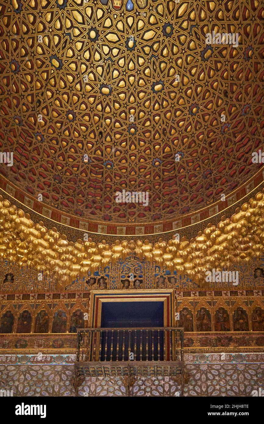 Ceiling detail real alcazar seville hi-res stock photography and images ...