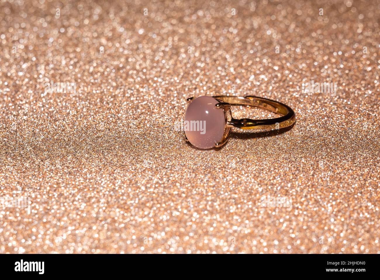Chalcedony blue gold hi-res stock photography and images - Alamy