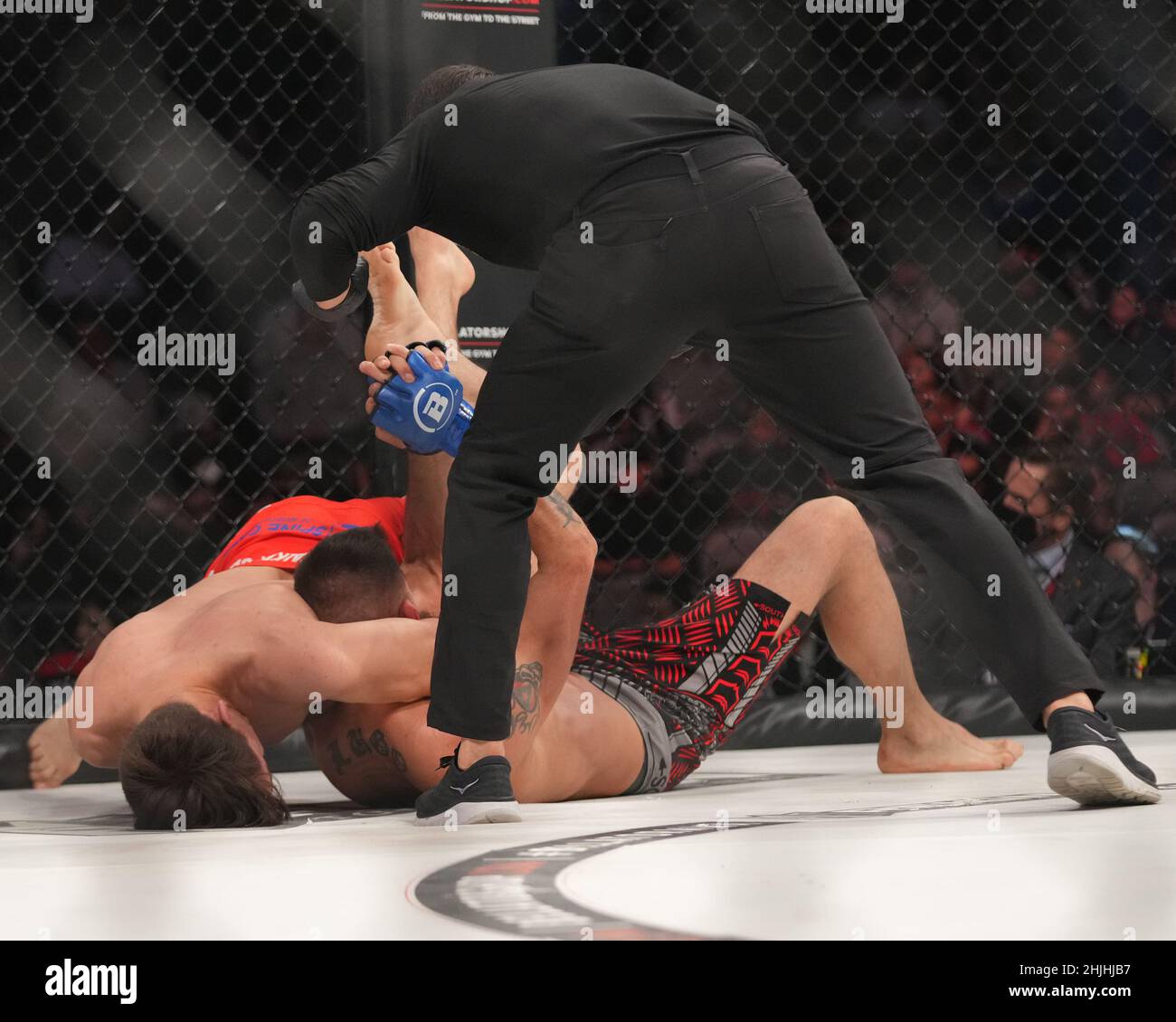 PHOENIX, AZ - JANUARY 29: Lucas Brennan (top) submits Ben Lugo in their ...