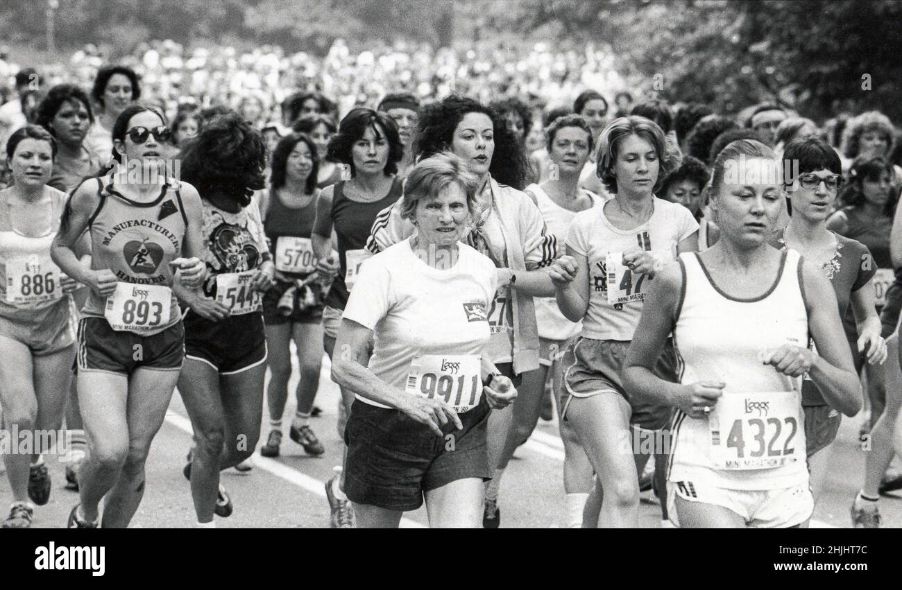 Female jogging 1980s hi-res stock photography and images - Alamy