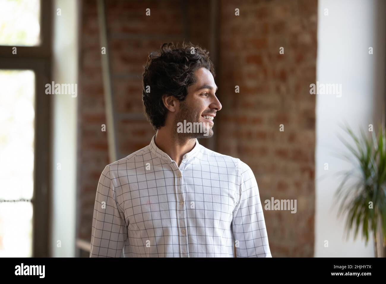 Leader apartment hi-res stock photography and images - Alamy