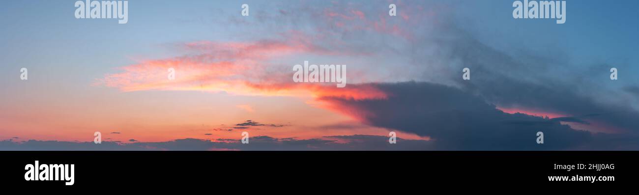 Saturated sunset hi-res stock photography and images - Alamy