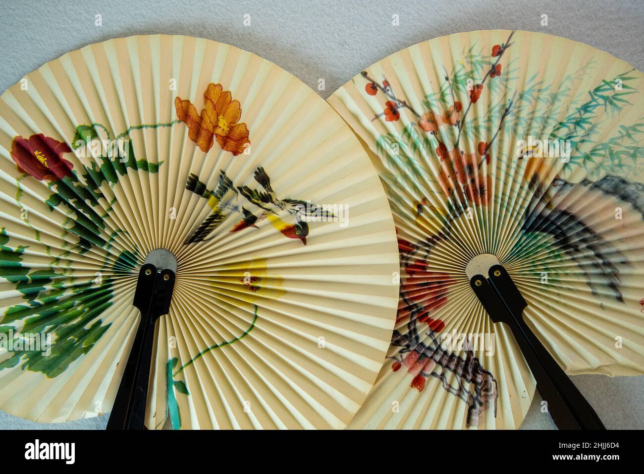 asian paper fan Stock Photo - Alamy