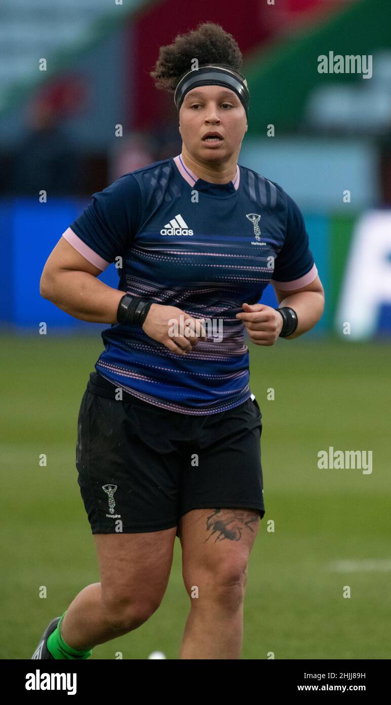 TWICKENHAM - ENGLAND 29 JAN 22: Shaunagh Brown ( Harlequins) in action ...