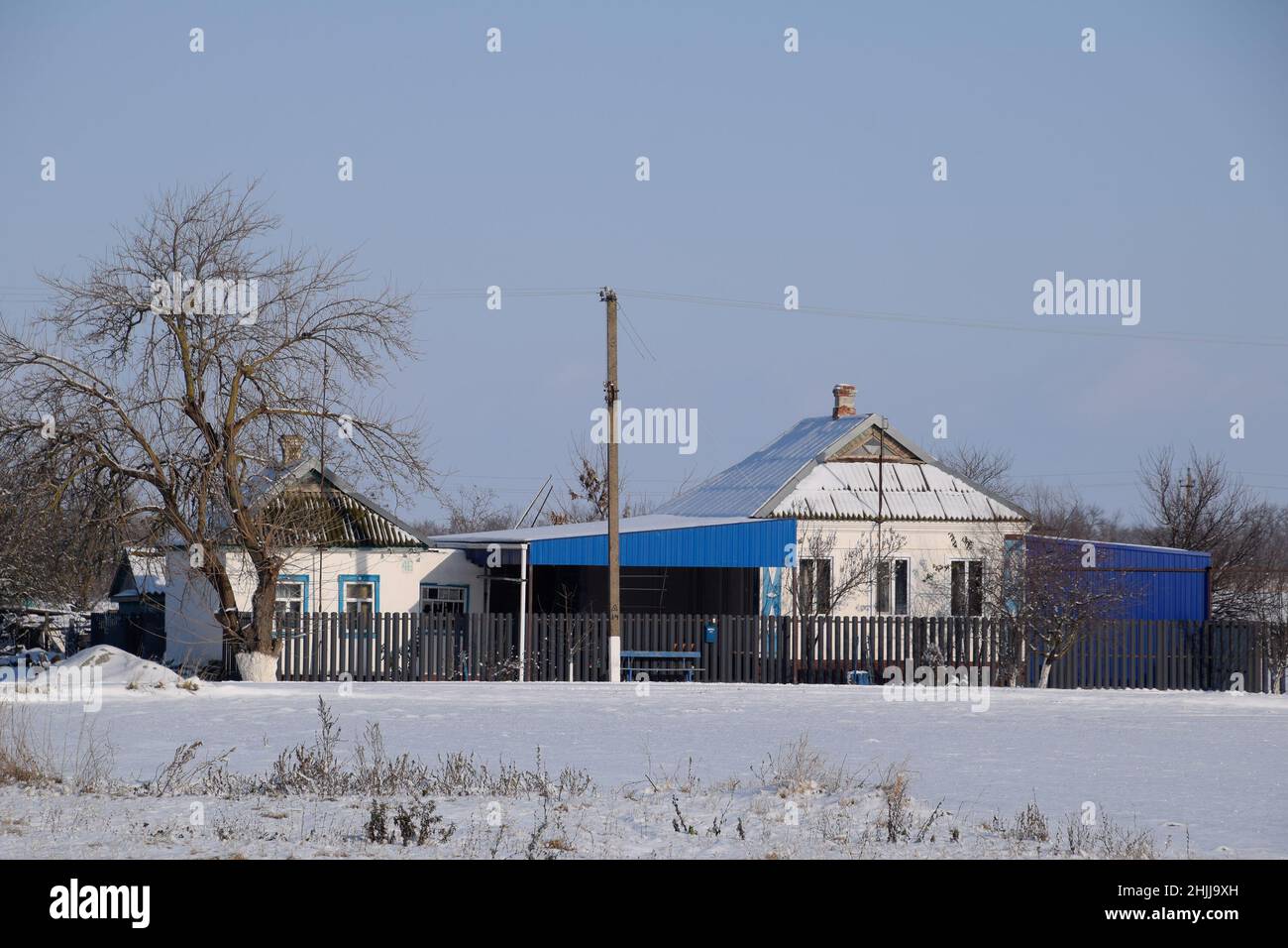 Russian folk house in siberia hi-res stock photography and images - Alamy