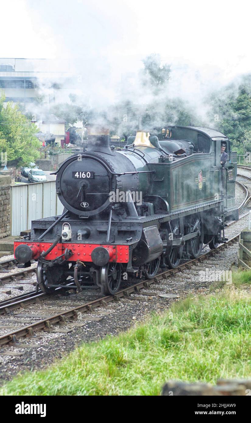 Outside keighley station hi-res stock photography and images - Alamy