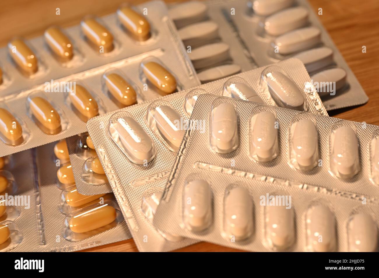 Seven Seas Joint Care Max. London. UK. January 2022 Stock Photo - Alamy