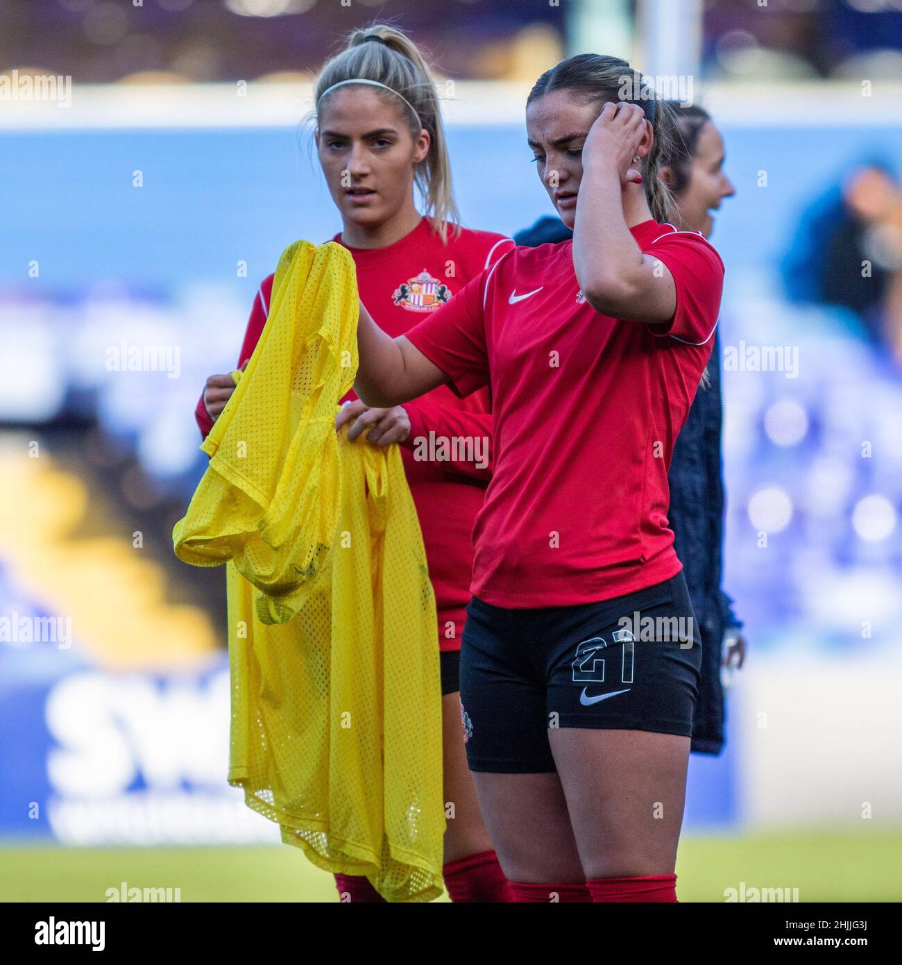 Holly griffiths hi-res stock photography and images - Alamy