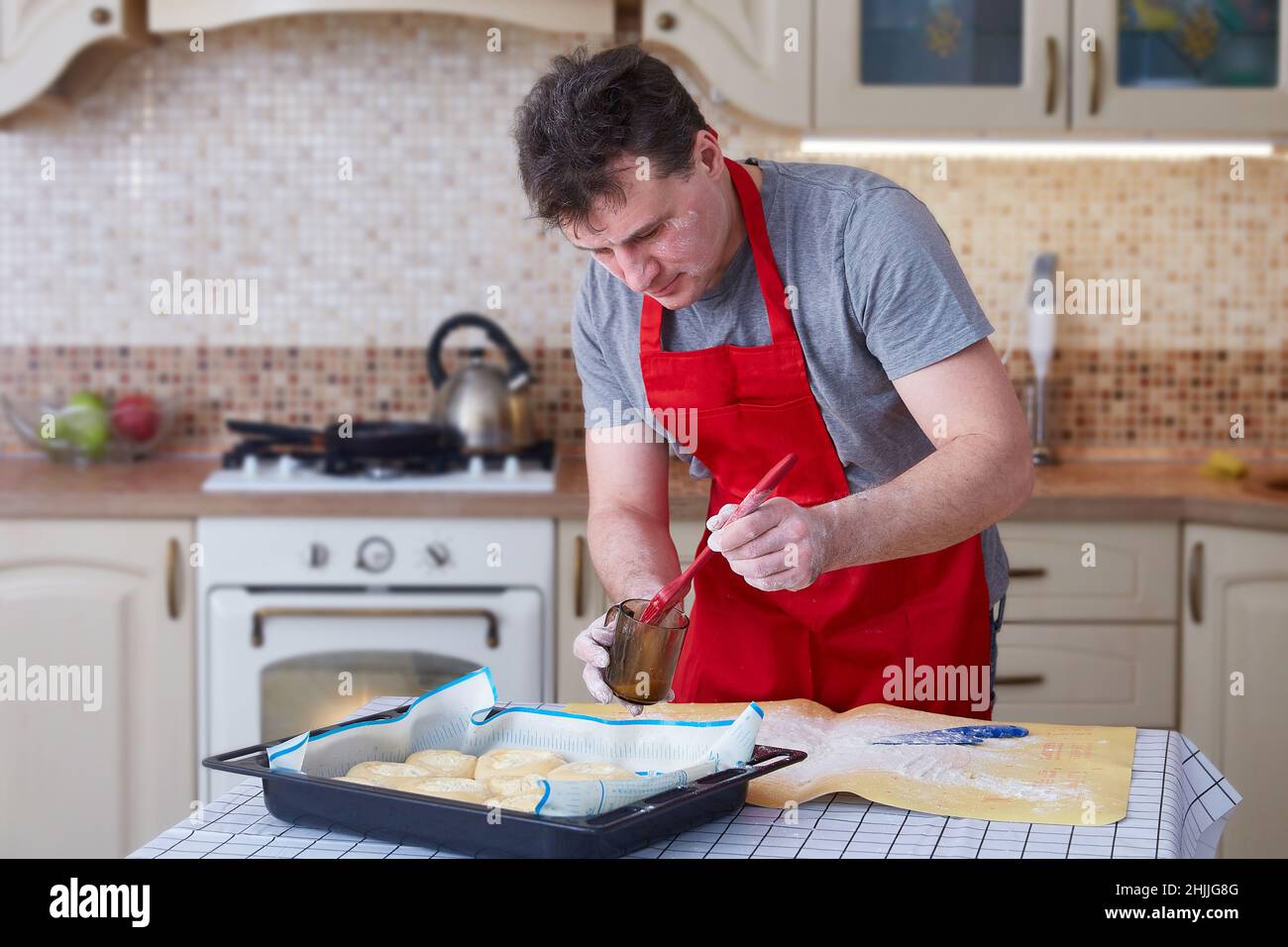 Man with pies hi-res stock photography and images - Alamy