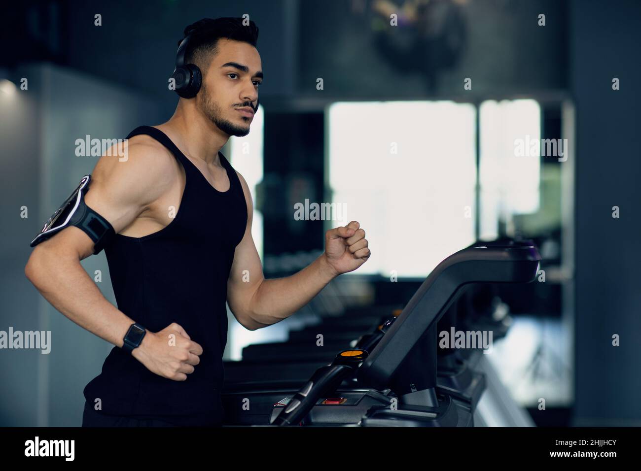 Arab treadmill hi-res stock photography and images - Alamy