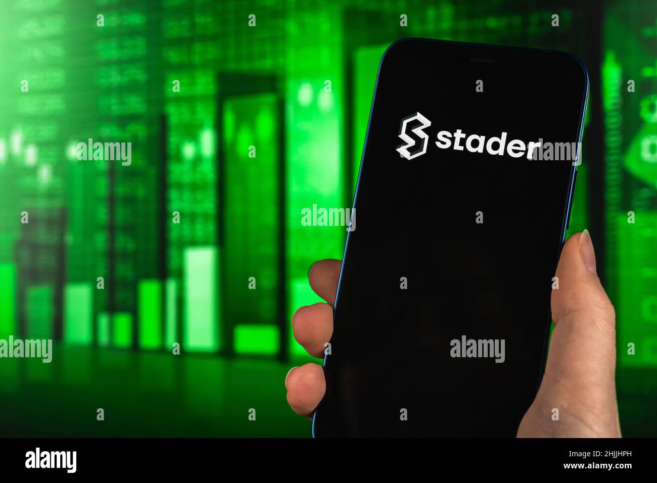 Cryptocurrency price 2022 hi-res stock photography and images - Alamy