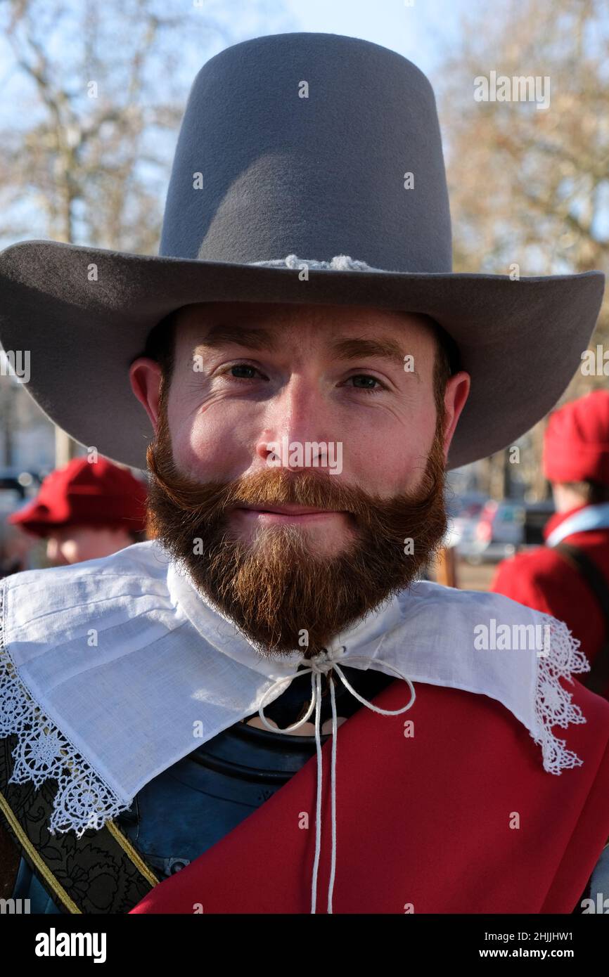 The Mall, London, UK. 30th Jan 2022. Members of the English Civil War ...