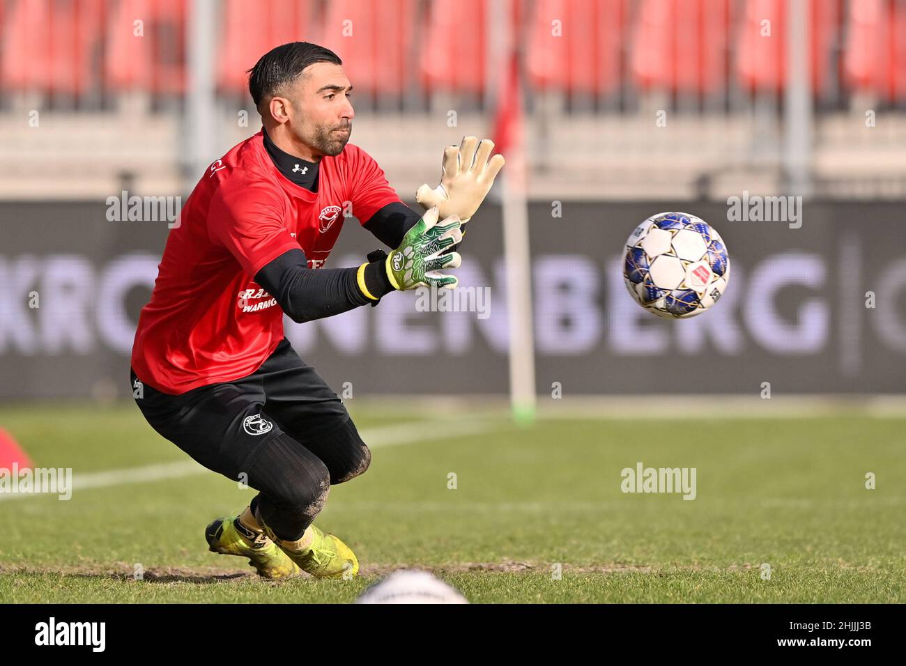Goalkeeper agil etemadi hi-res stock photography and images - Alamy