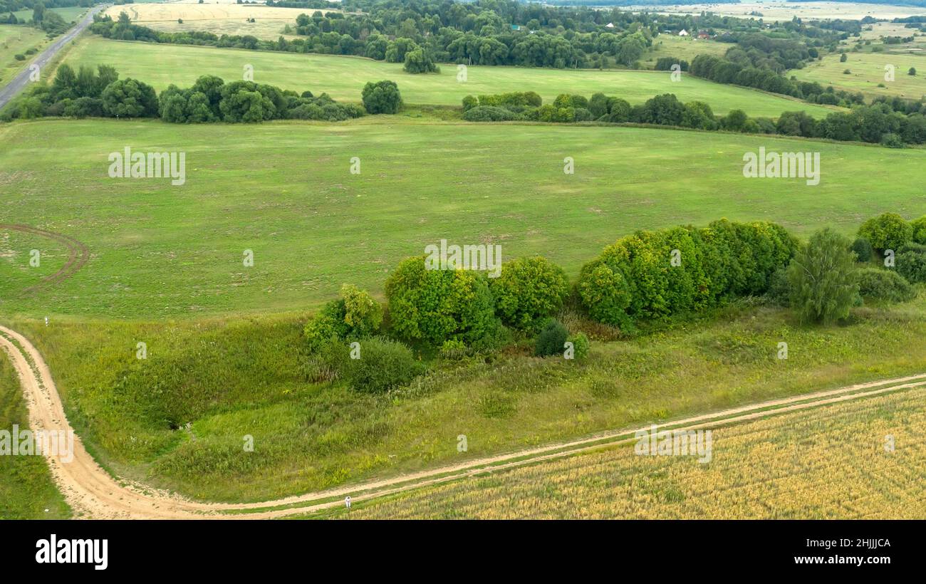Country roads through farm fields in the countryside Stock Photo - Alamy