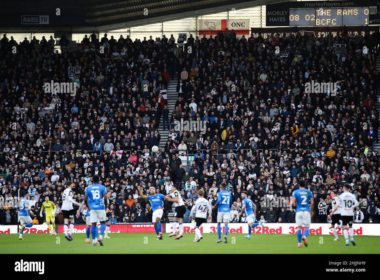 Birmingham football fans in stands hi-res stock photography and images ...