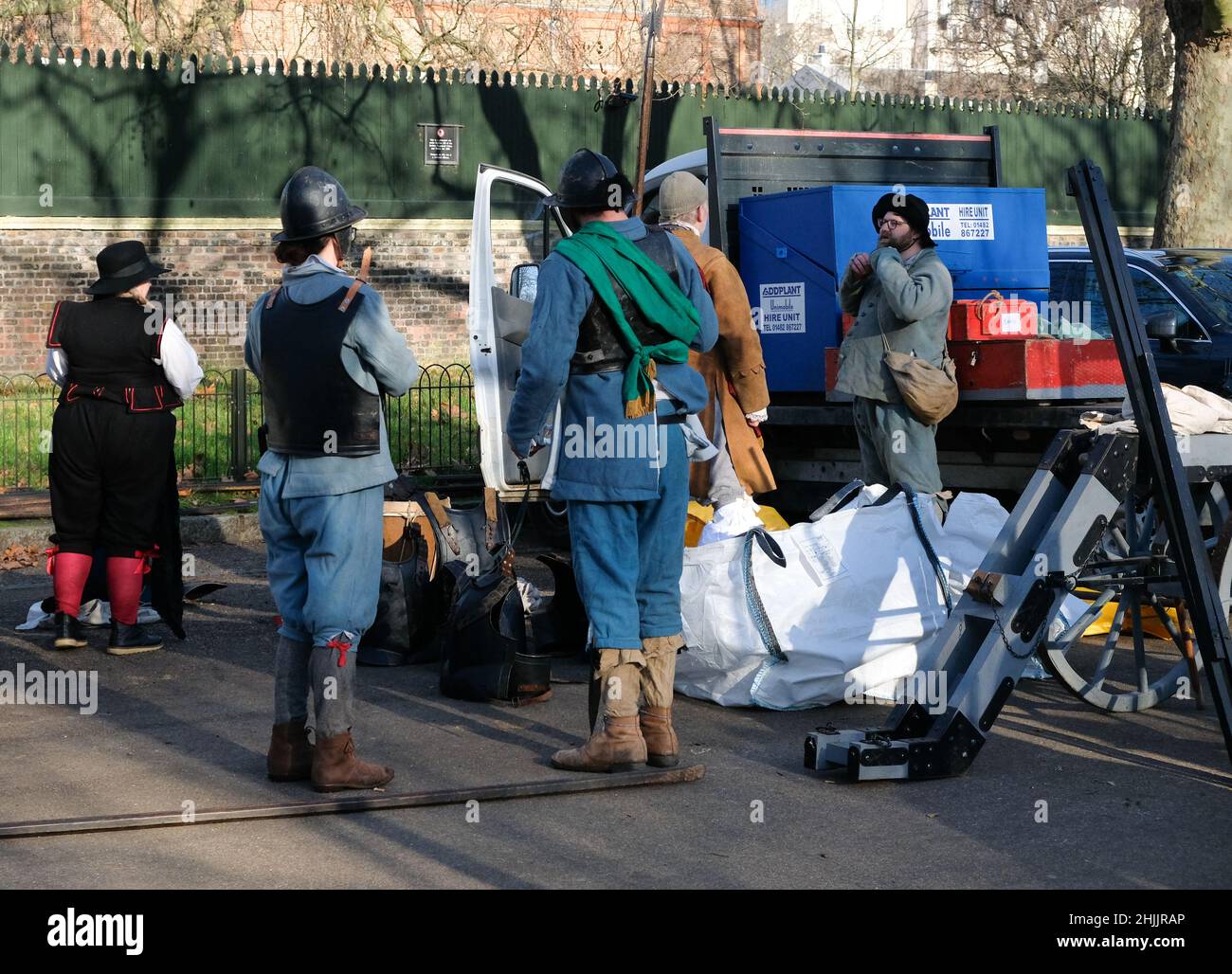 The Mall, London, UK. 30th Jan 2022. Members of the English Civil War ...