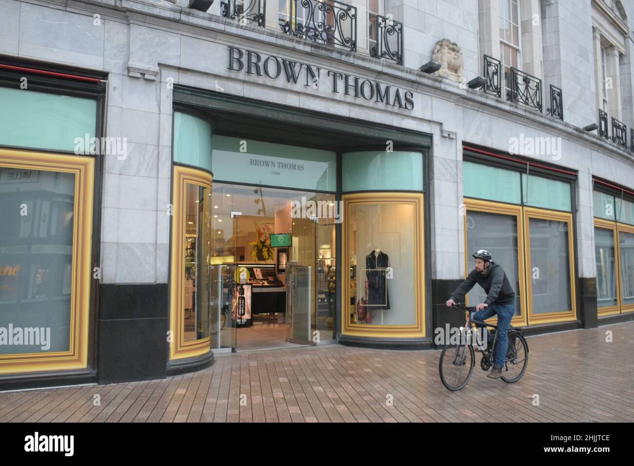 Brown thomas ireland shop hi-res stock photography and images - Alamy