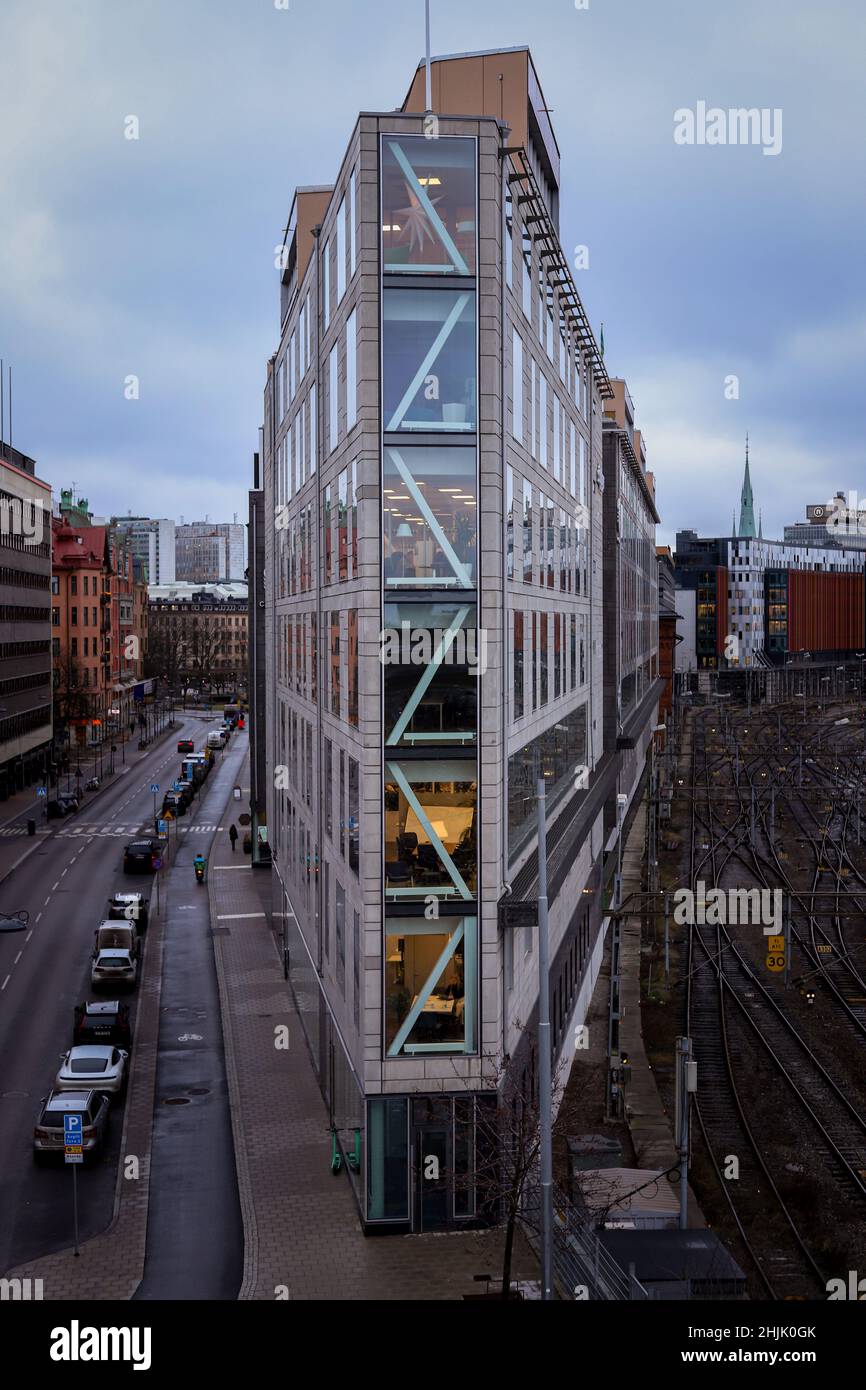 Triangle building hi-res stock photography and images - Alamy