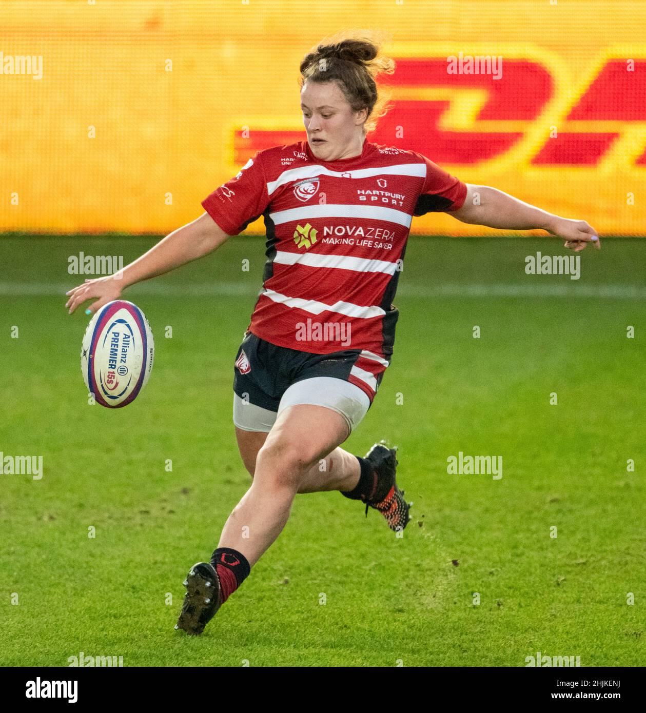 TWICKENHAM - ENGLAND 29 JAN 22: Lleucu George (10 - Gloucester-Hartpury ...