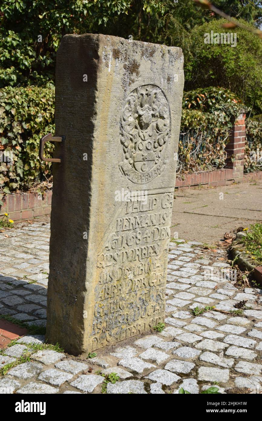 Tombstone relic hi-res stock photography and images - Alamy