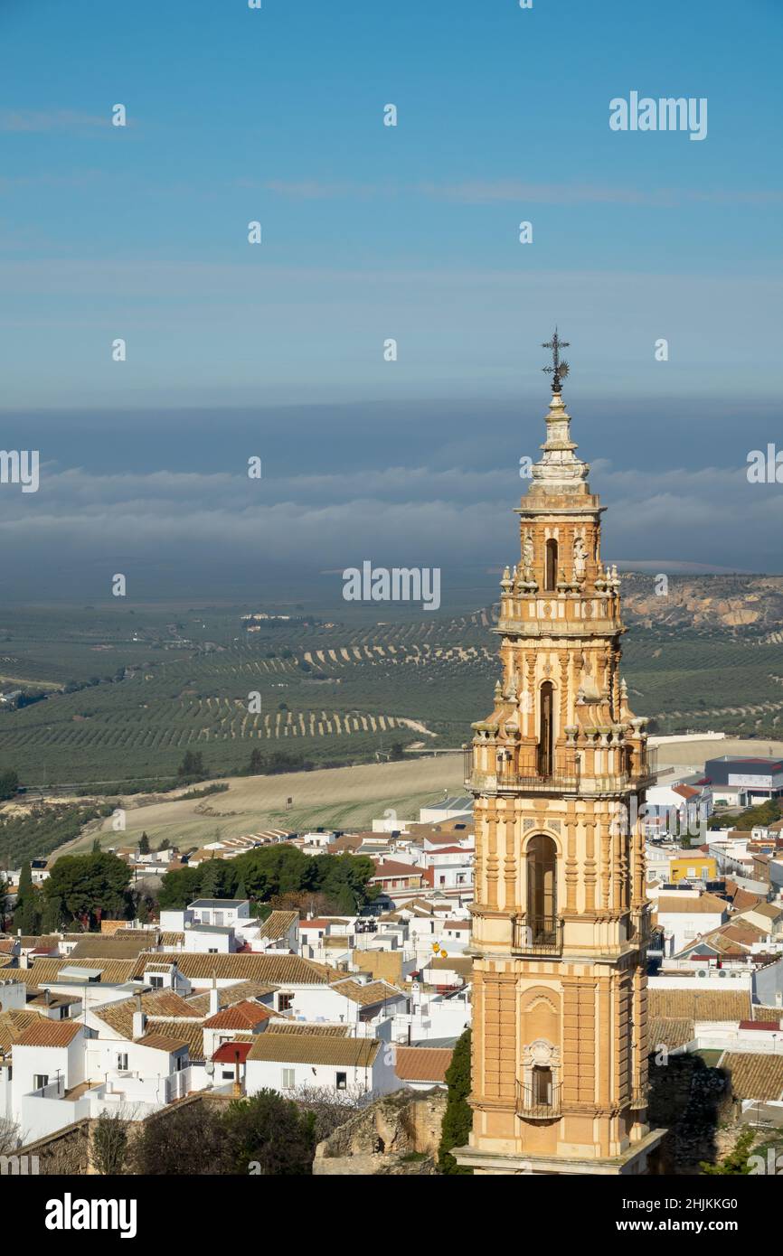 Villages vertical hi-res stock photography and images - Alamy