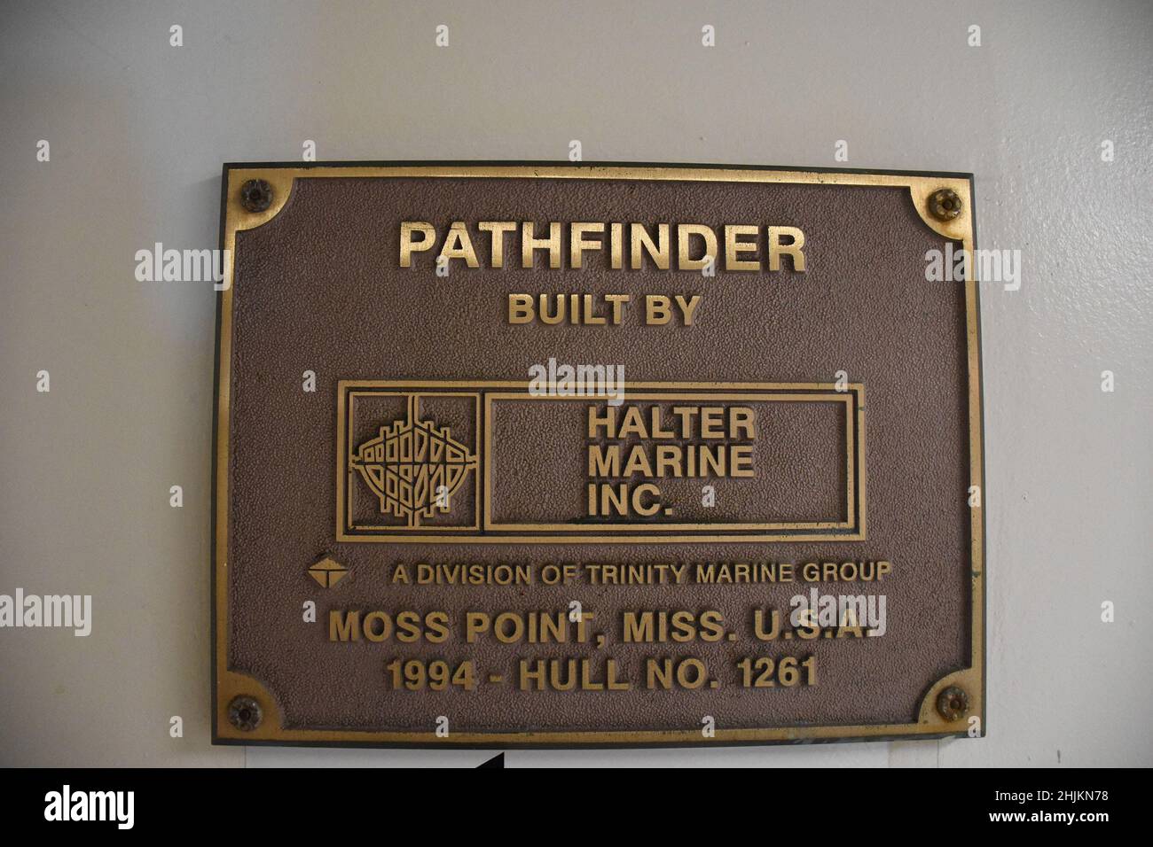 Sailors from U.S. Naval Meteorology and Oceanography Command and staff ...