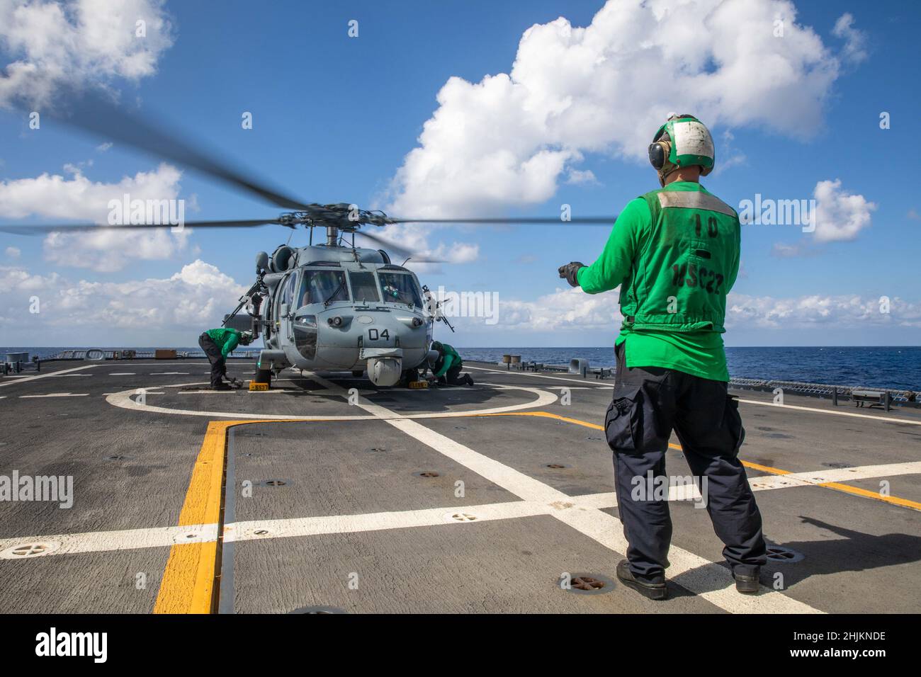 220104-N-HD110-1227 CARIBBEAN SEA - (Jan. 4, 2022) -- Aviation ...