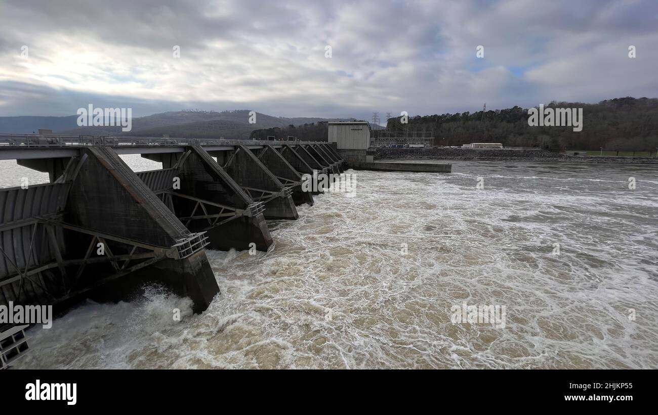 View of Nickajack Dam spilling Jan. 5, 2022 on the Tennessee River in ...