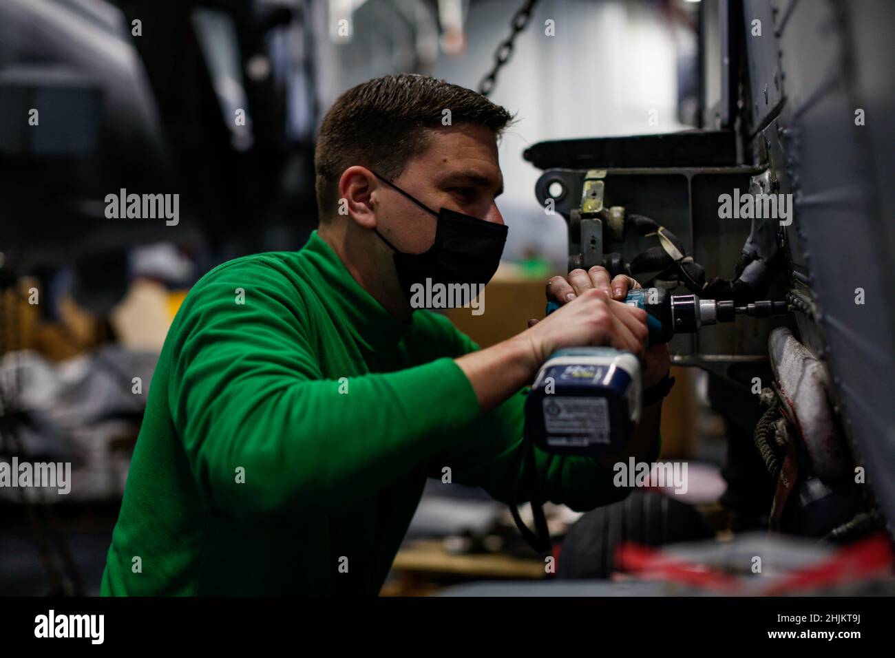 PACIFIC OCEAN (Jan. 16, 2022) Aviation Electronics Technician 1st Class ...