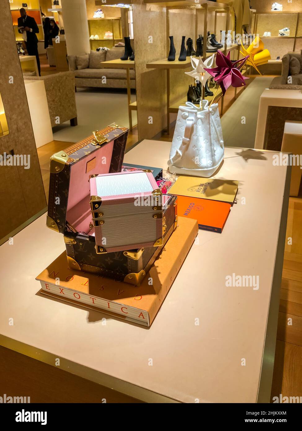 Lvmh bags hi-res stock photography and images - Alamy