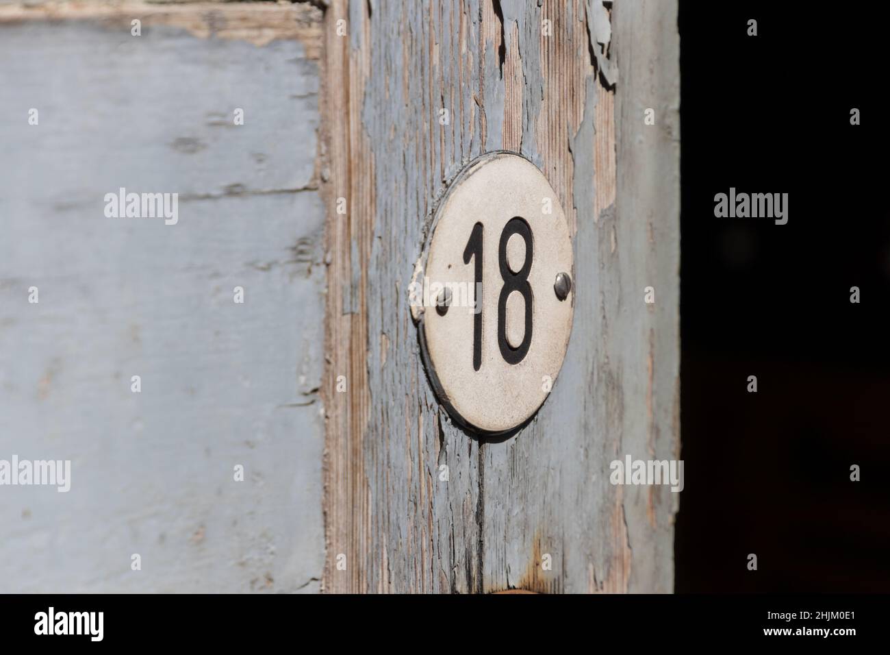 Schild rund hi-res stock photography and images - Alamy