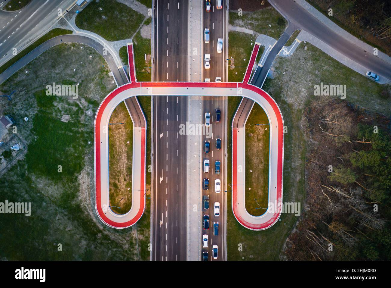 Footbridge over road hi-res stock photography and images - Alamy