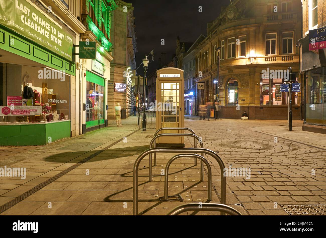 Cobbled street hull hi-res stock photography and images - Alamy