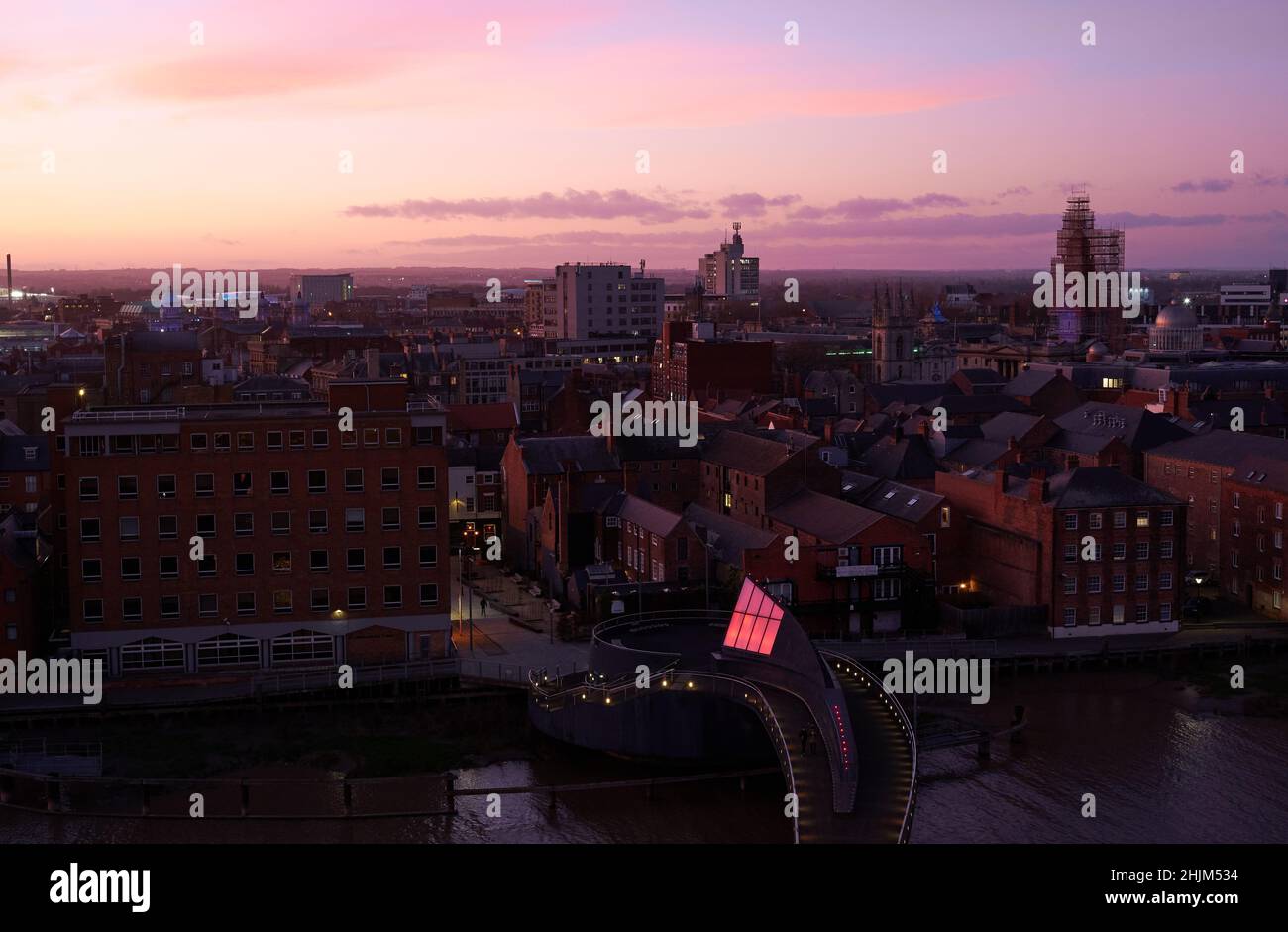 Hull city skyline at dusk Stock Photo - Alamy