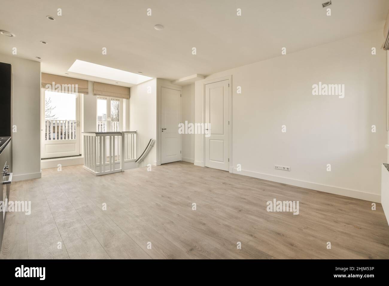 Interior of empty room in a new house Stock Photo - Alamy