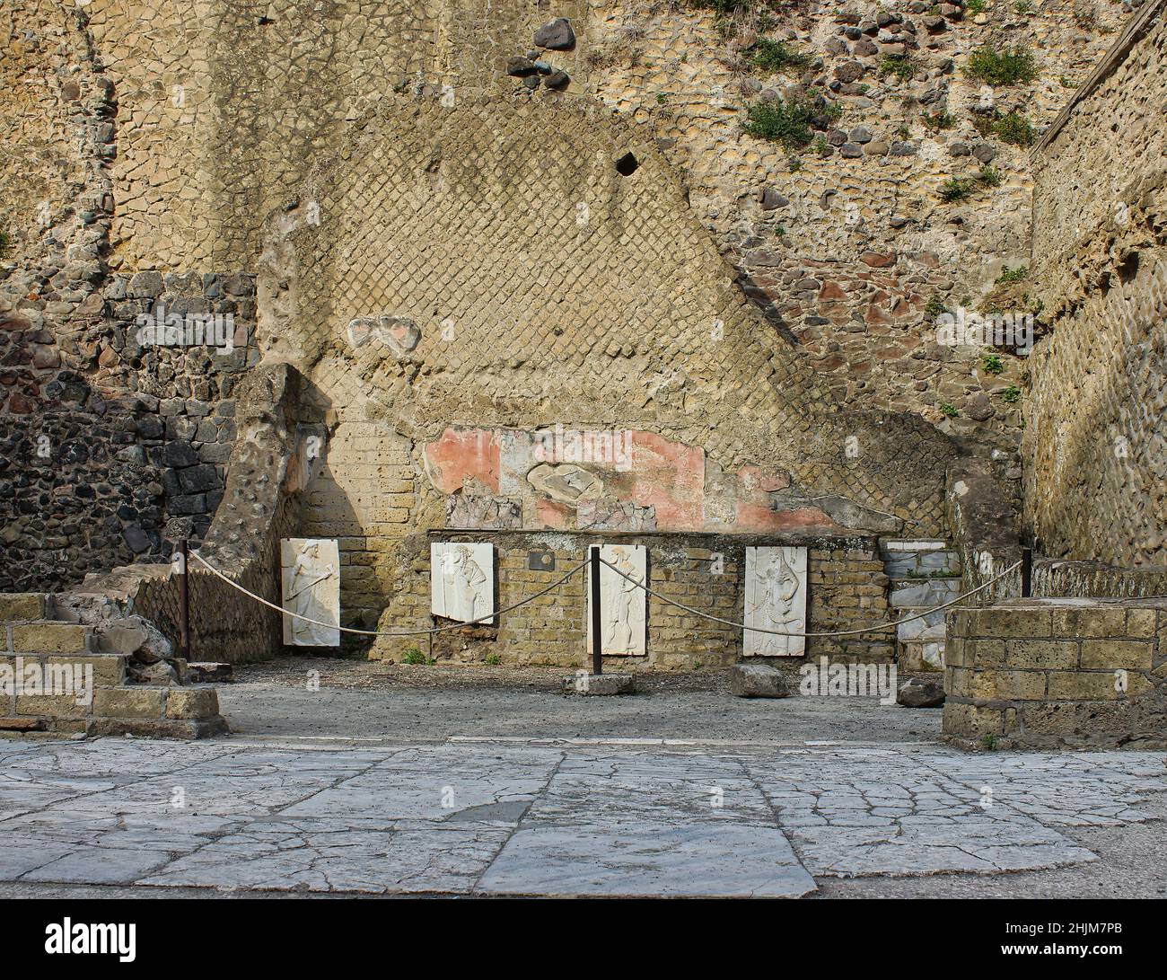 Eruption of mount vesuvius hi-res stock photography and images - Alamy