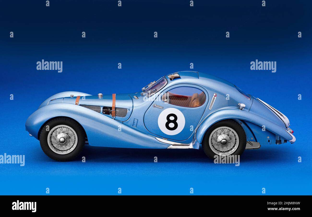 Die-cast model car of Talbot-Lago Coupé T150 CSS (1939) Scale 1/18 by ...