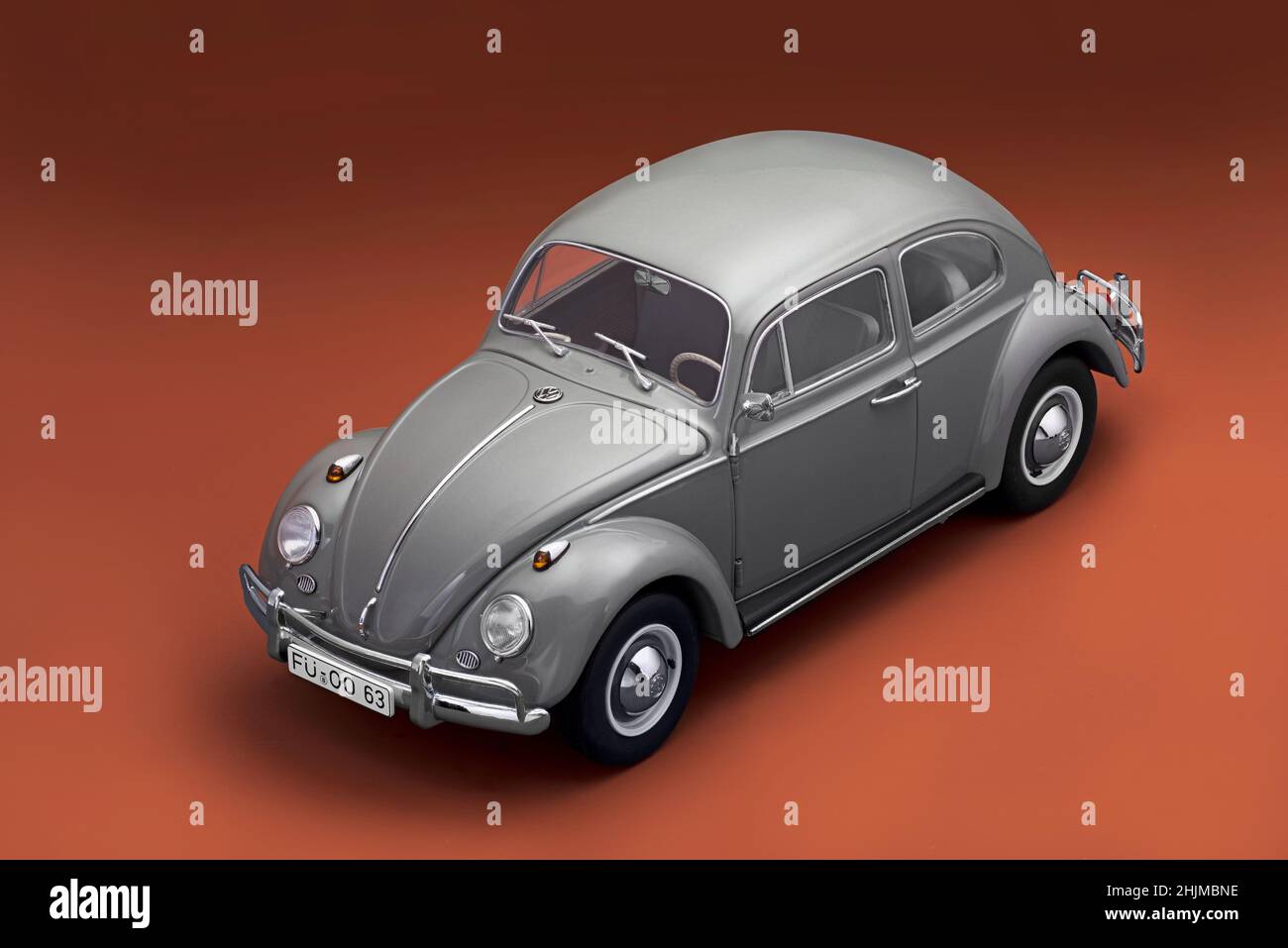 Diecasting car model 1/18 of Volkswagen 1200 beetle by Schuco - Top ...
