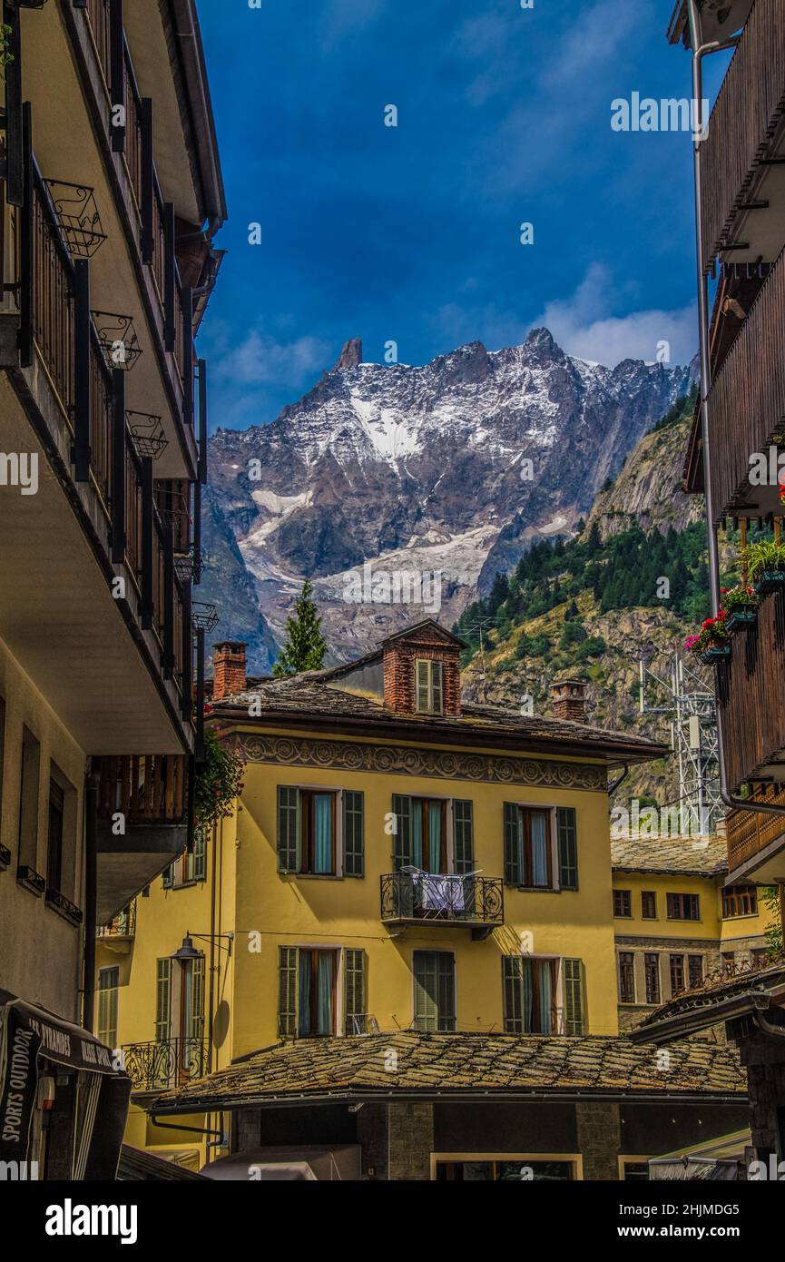 Closeup of beautiful houses in Italy Stock Photo - Alamy