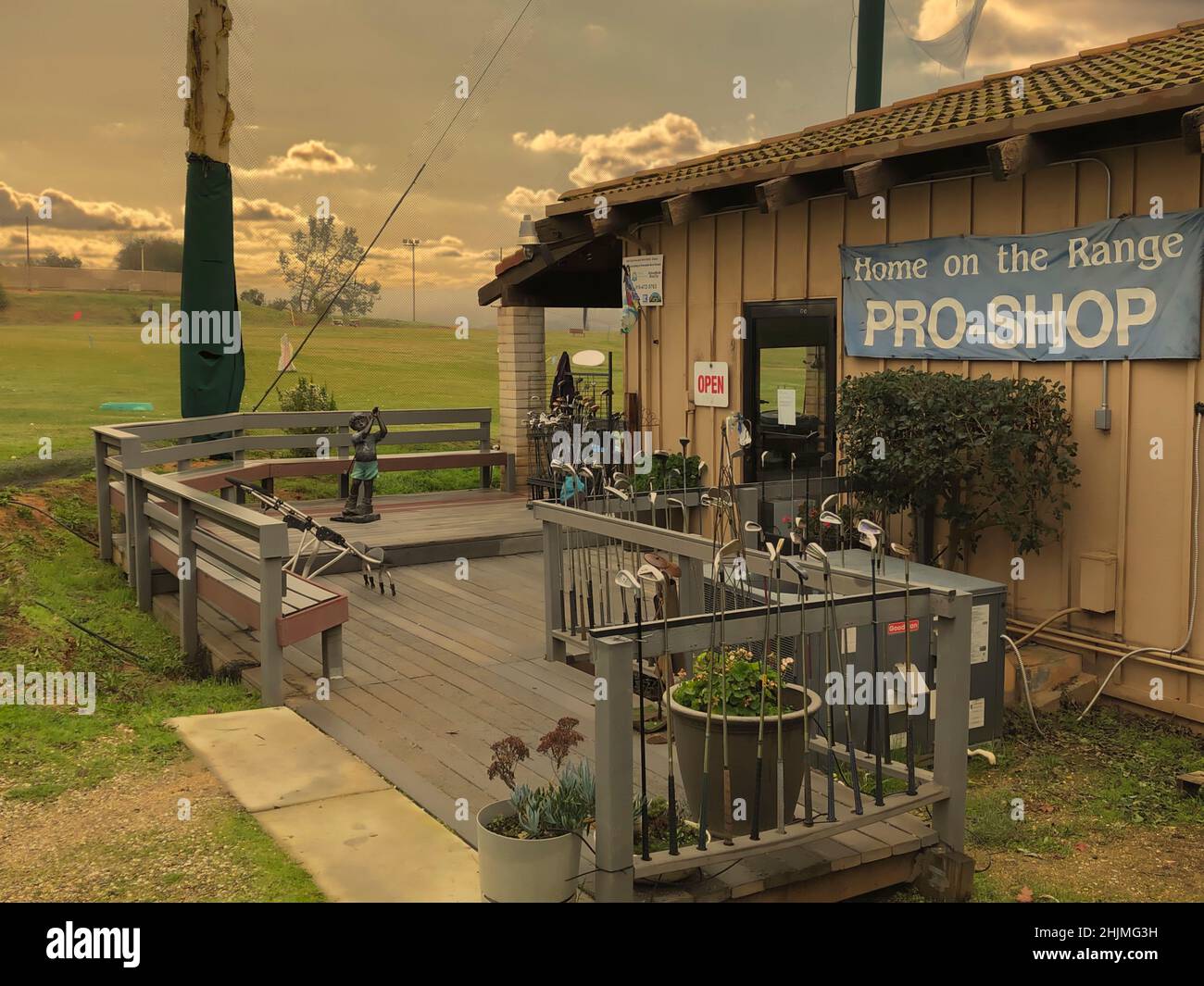 Tin cup movie hi-res stock photography and images - Alamy