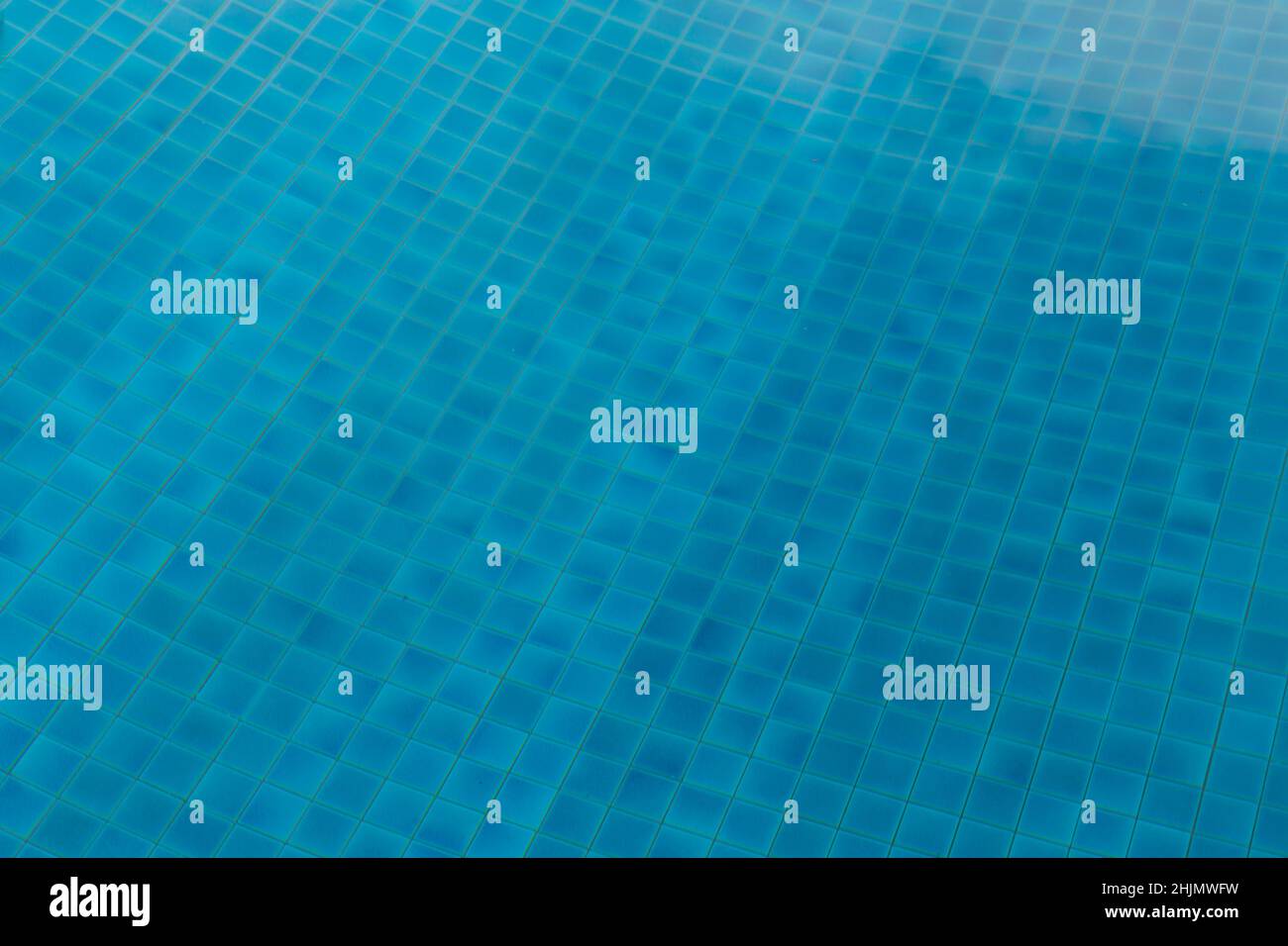Blue pool water background Stock Photo - Alamy
