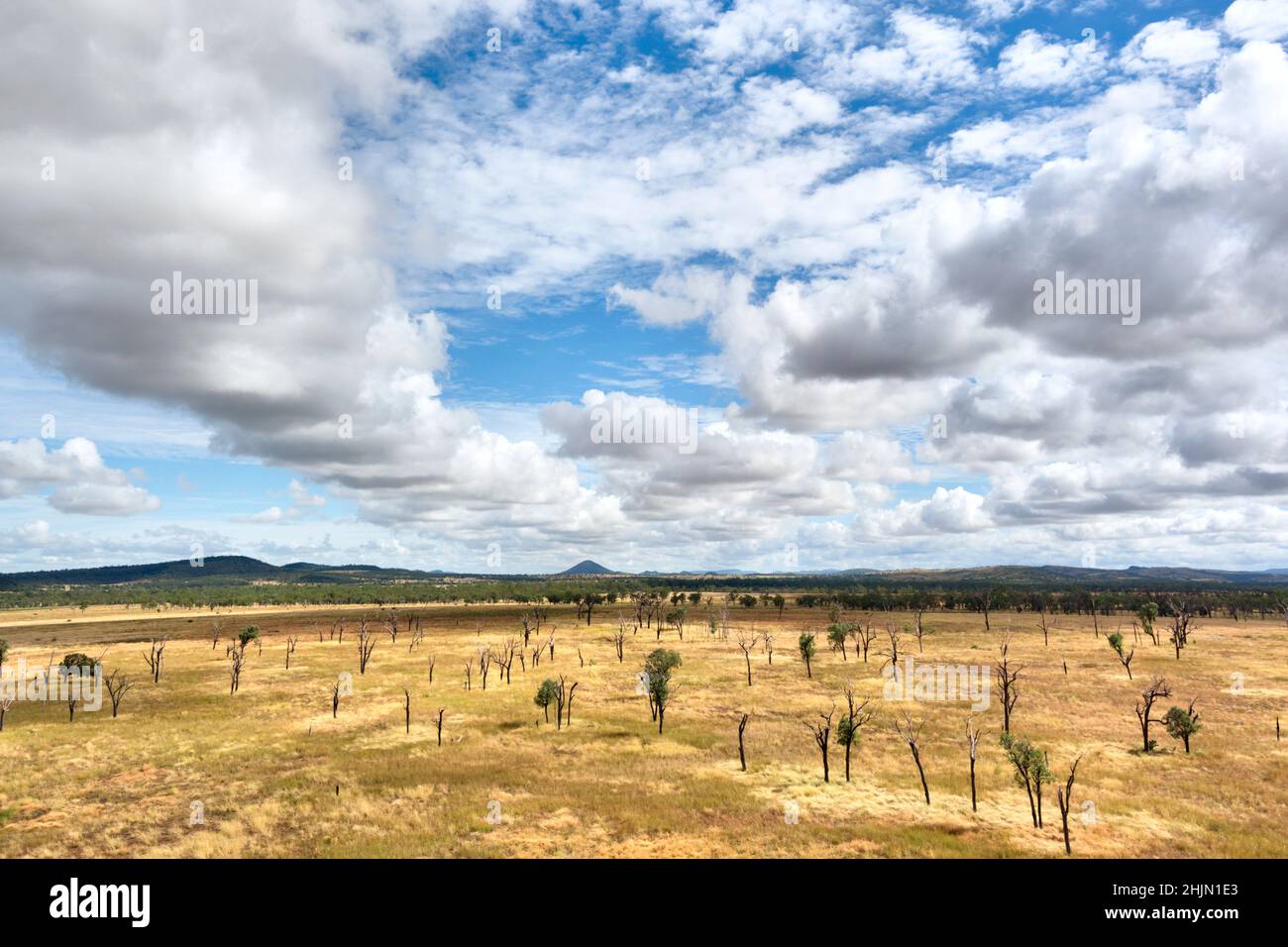 Following the Inland Defence Road through Camboon Queensland Australia ...
