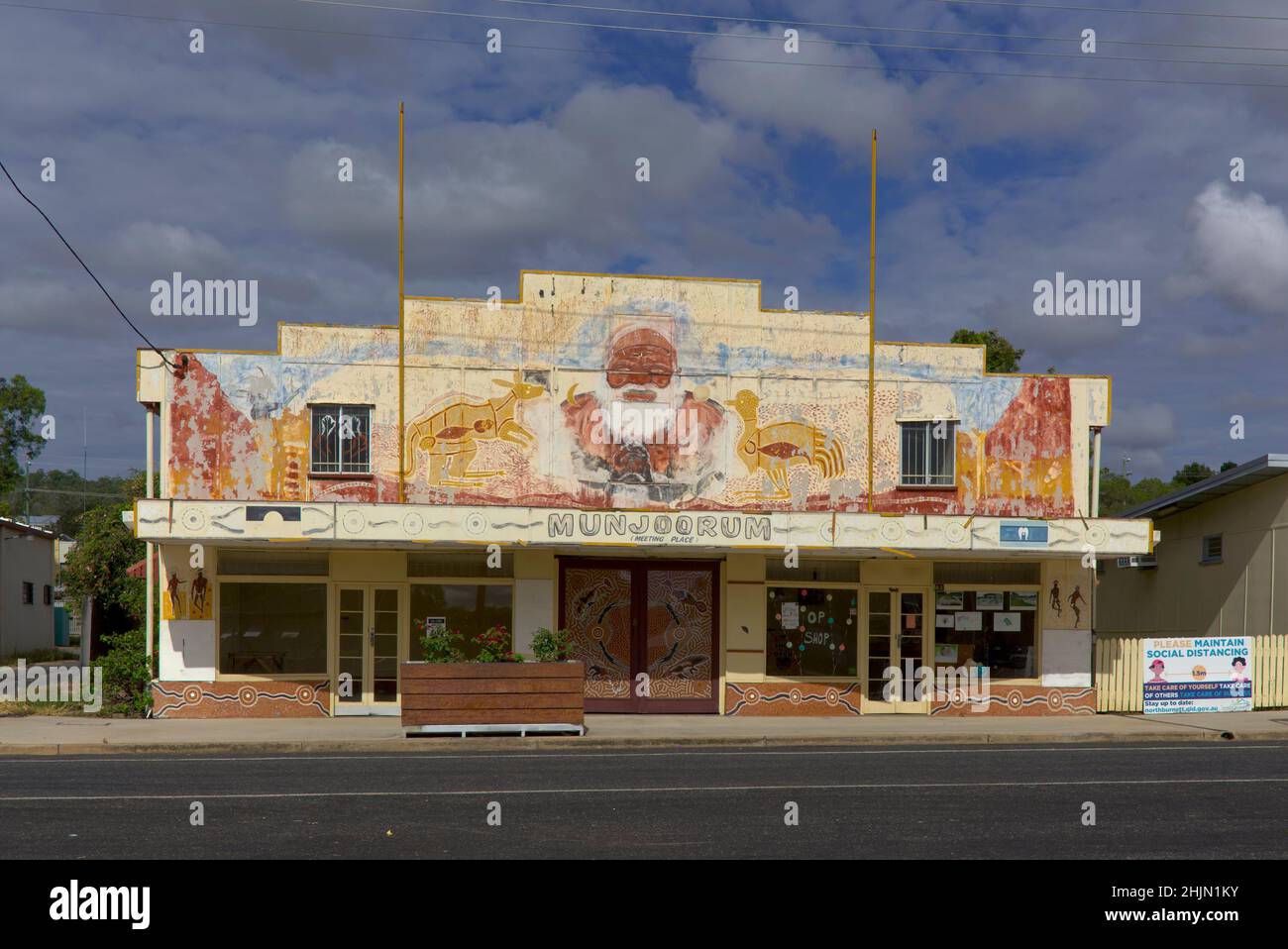 Munjoorum Aboriginal Centre in the former entertainment centre Eidsvold ...